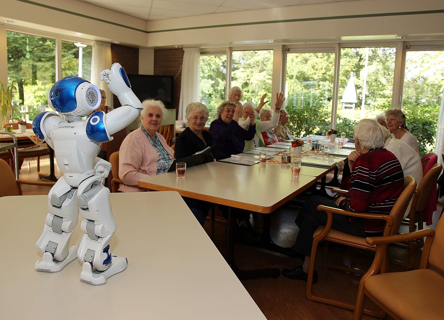 Zorgrobot ‘Zora’ uniek in De Ronde Venen - Nieuwe Meerbode