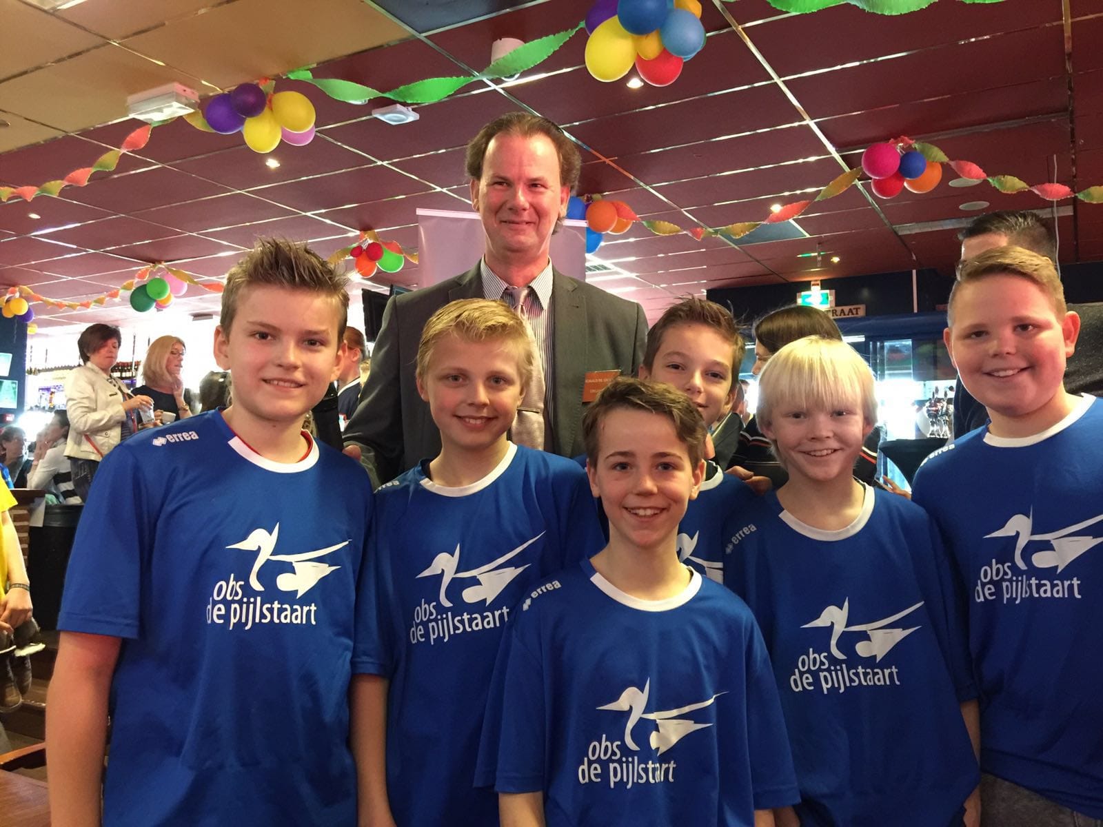 Leerlingen Pijlstaartschool bij NK Schoolbowlen - Nieuwe Meerbode