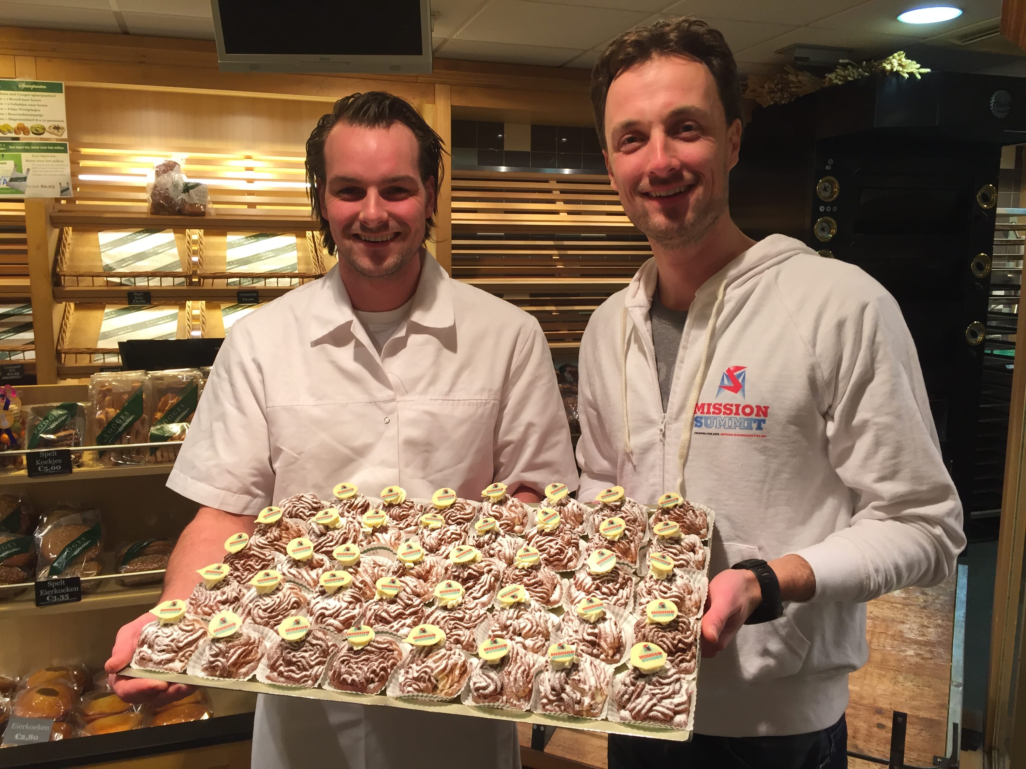 Mission Summit gebakjes bij Vooges - Nieuwe Meerbode