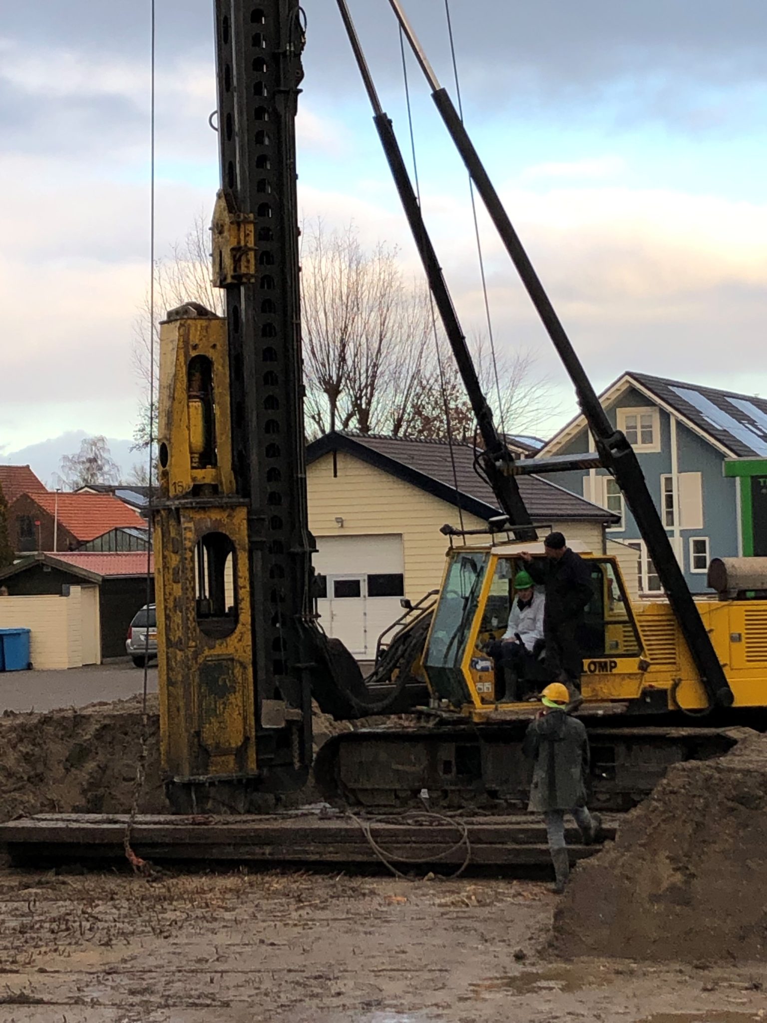 1e Paal laatste 24 woningen in Dorpshaven-Zuid - Nieuwe Meerbode