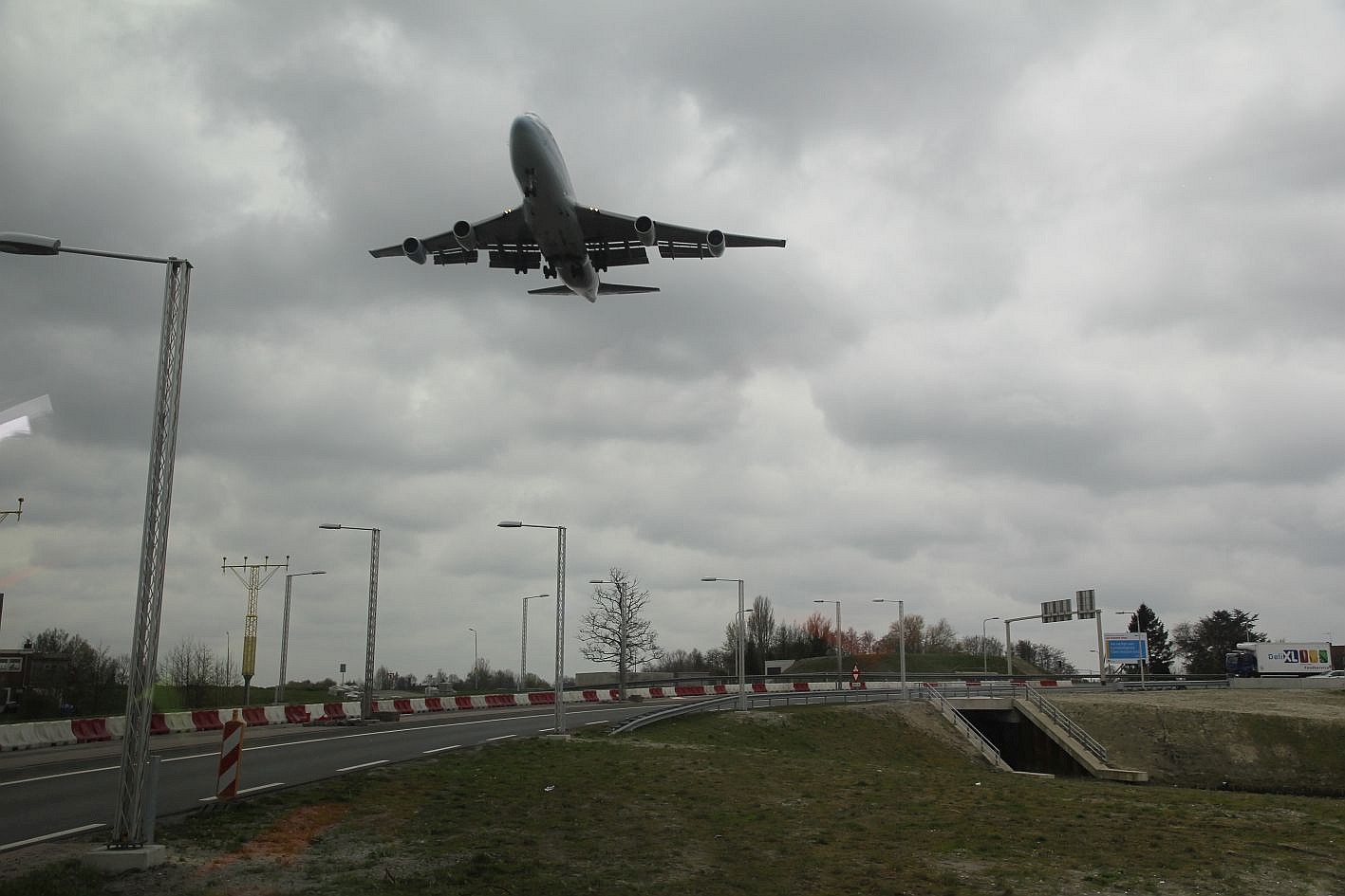 Onderhoud Schiphol aan Kaagbaan - Nieuwe Meerbode
