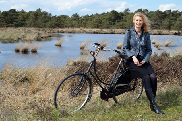 Schrijversparade: Daten met een leesliefhebber - Nieuwe Meerbode