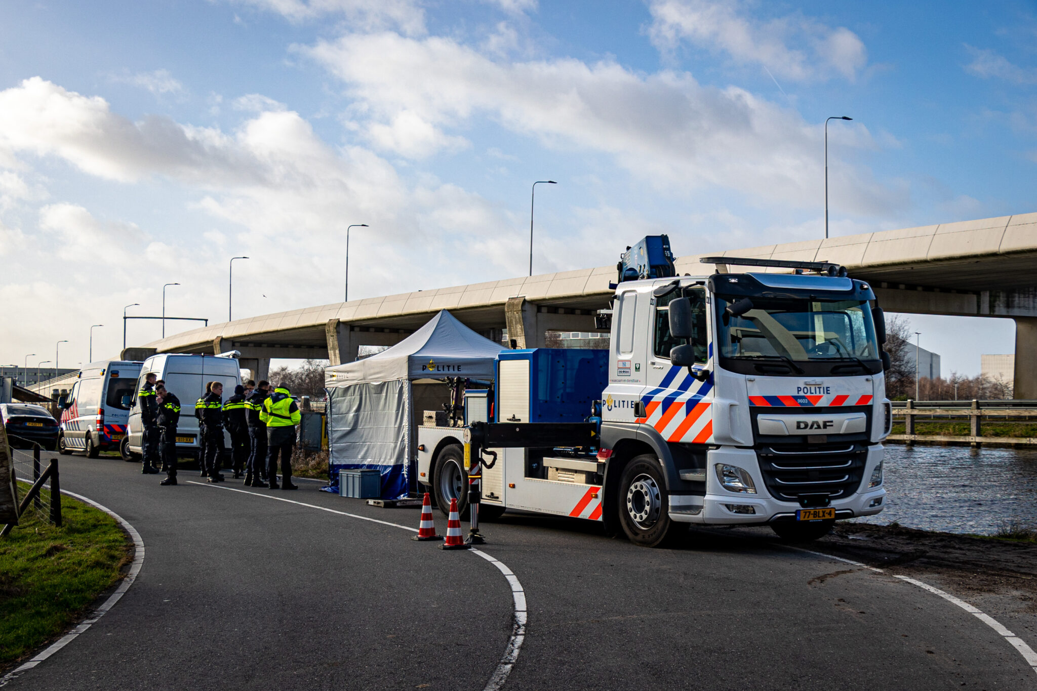 Dode man aangetroffen in Ringvaart - Nieuwe Meerbode
