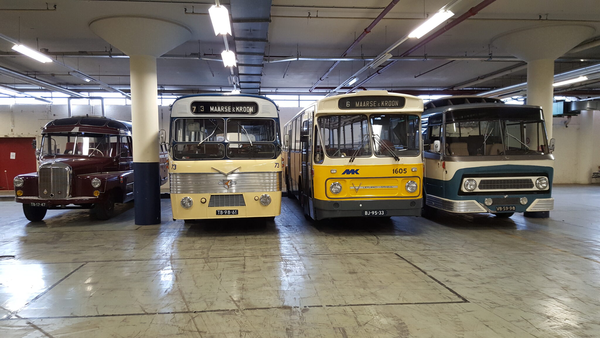 SVA zoekt stalling voor historische bussen - Nieuwe Meerbode