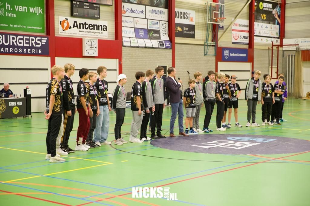 Handbal: Jongens D1 en C1 Green Park gehuldigd - Nieuwe Meerbode