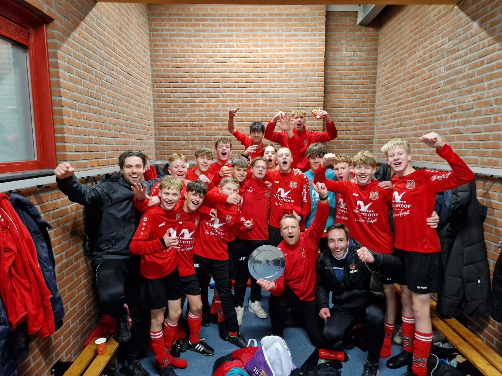 Voetbal: RKDES JO16-1 kampioen hoofdklasse! - Nieuwe Meerbode