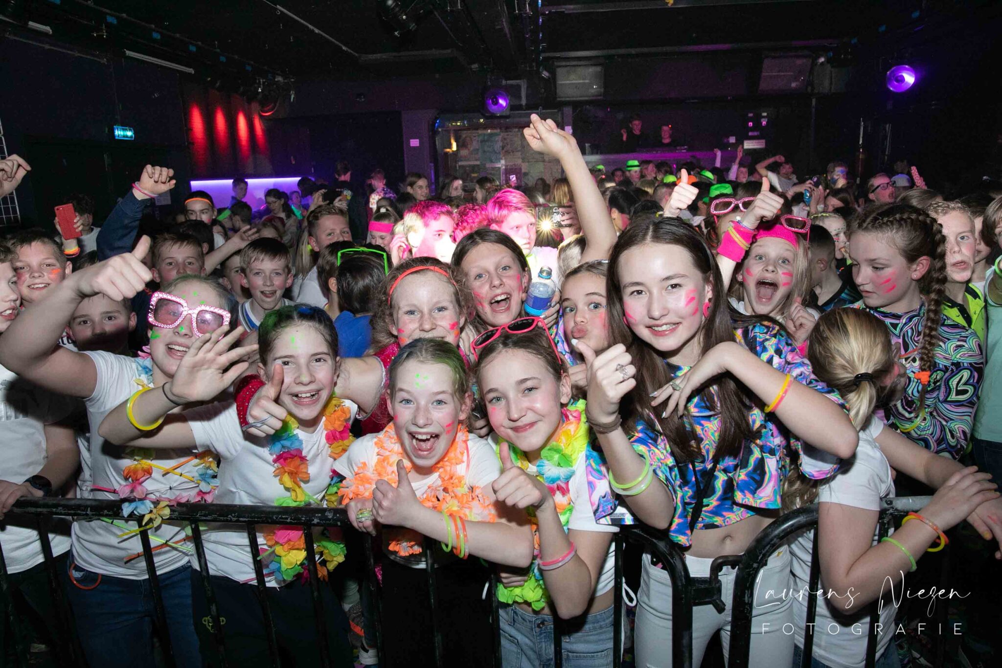 20e Groep 8 Feest met thema Golden Glamour - Nieuwe Meerbode