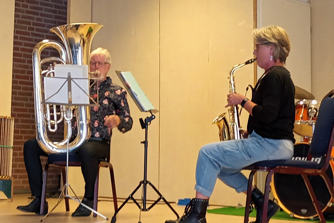 Open podium bij Tavenu in De Kwakel - Nieuwe Meerbode