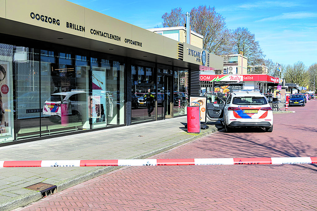 Gewapende overval op optiek aan Van der Hooplaan - Nieuwe Meerbode