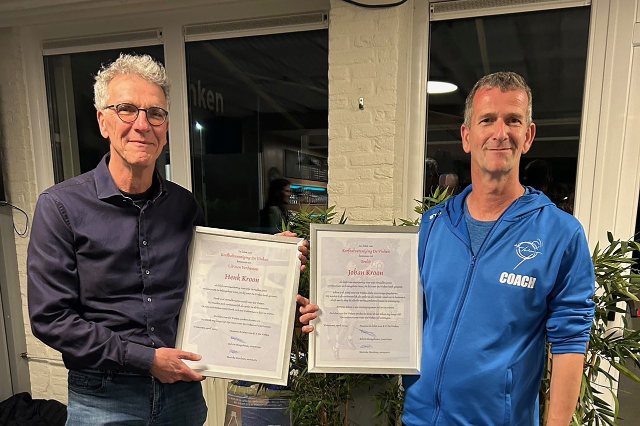 Johan Erelid en Henk Kroon Lid van Verdienste - Nieuwe Meerbode