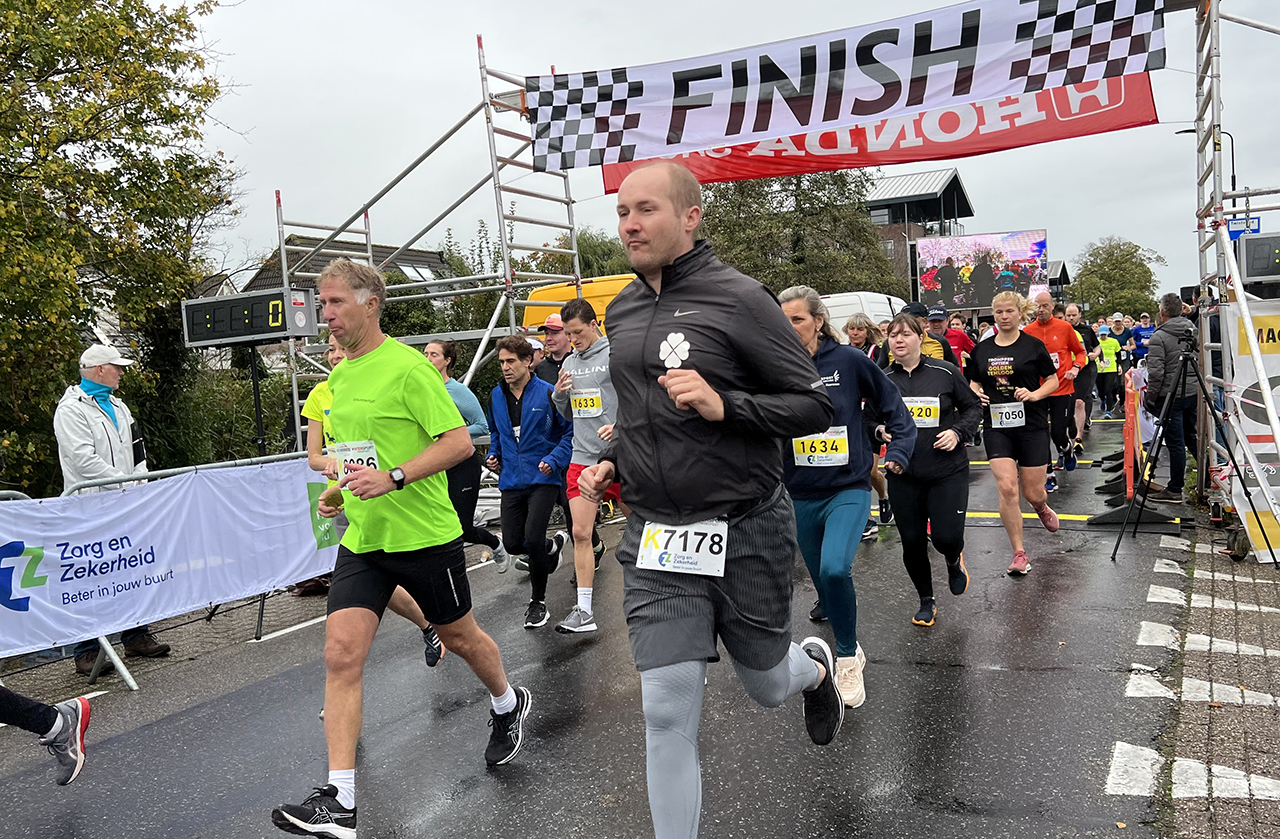 Zilveren Turfloop gaat bijna van start - Nieuwe Meerbode