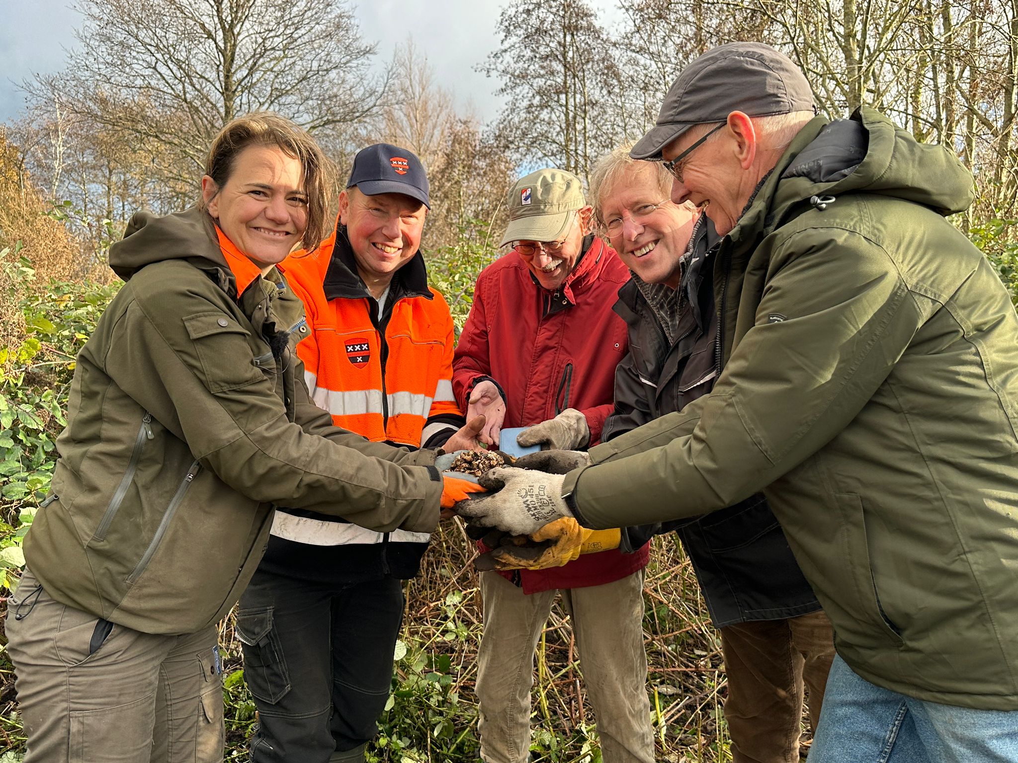 Aanleg broeihopen voor ringslangen succesvol - Nieuwe Meerbode