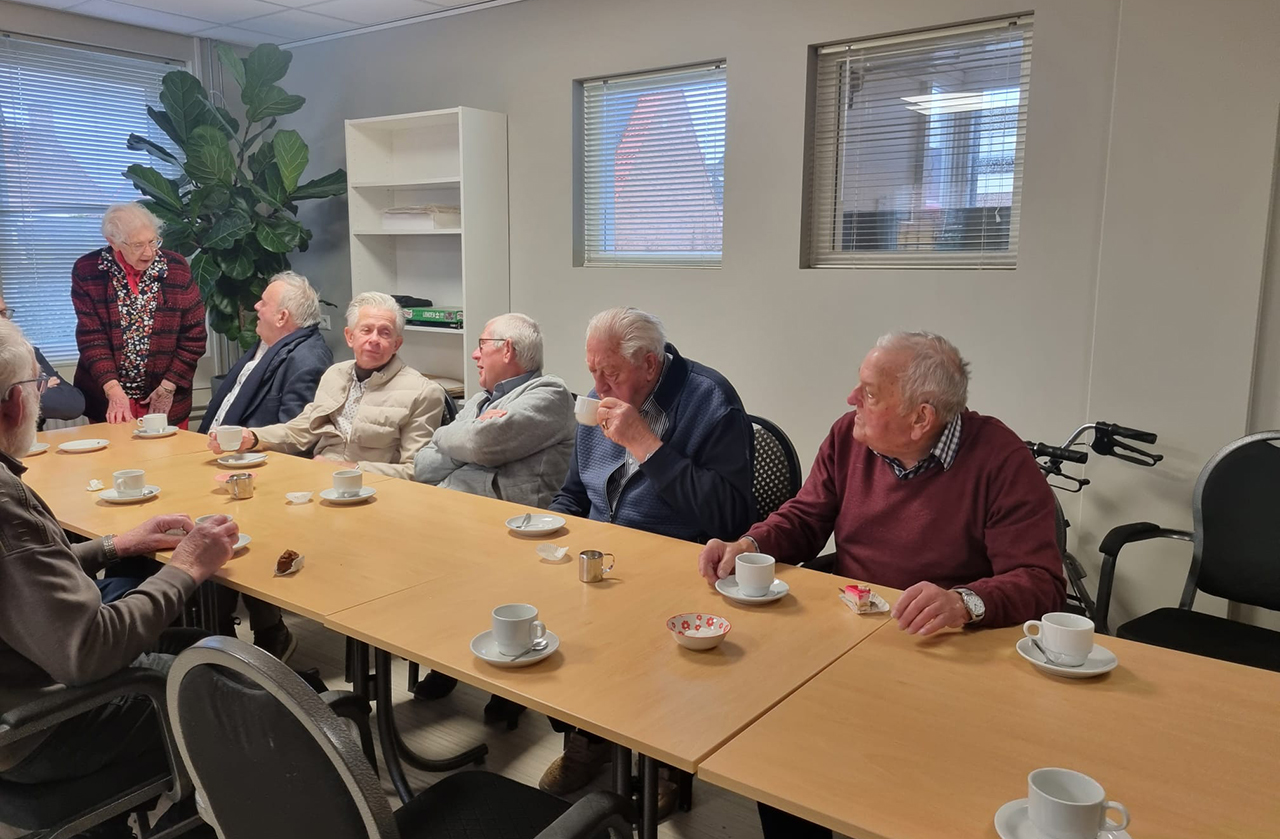 Gebak in de Buurtkamer - Nieuwe Meerbode
