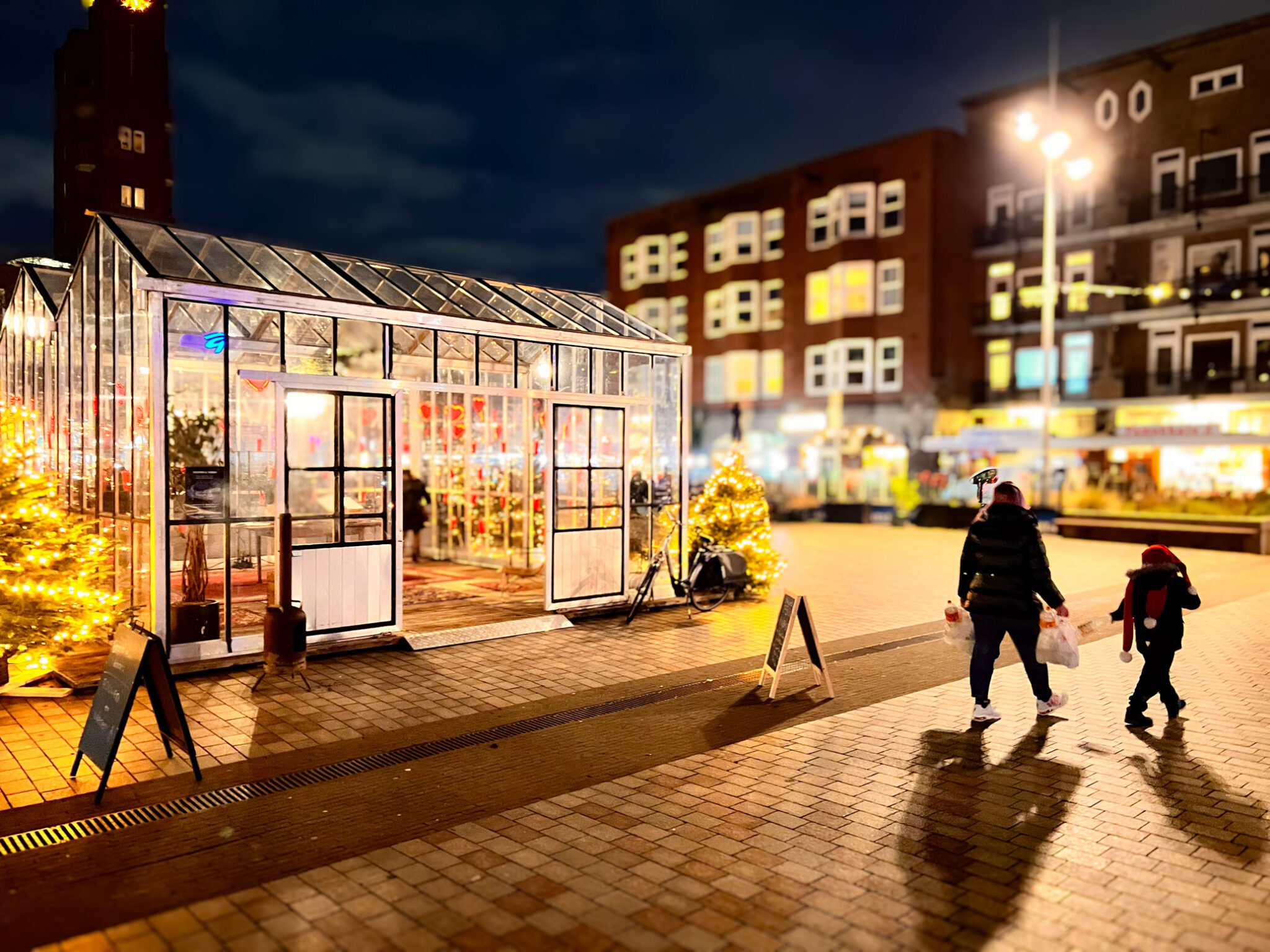 Officiële opening Kas voor Rouwen en Vieren - Nieuwe Meerbode