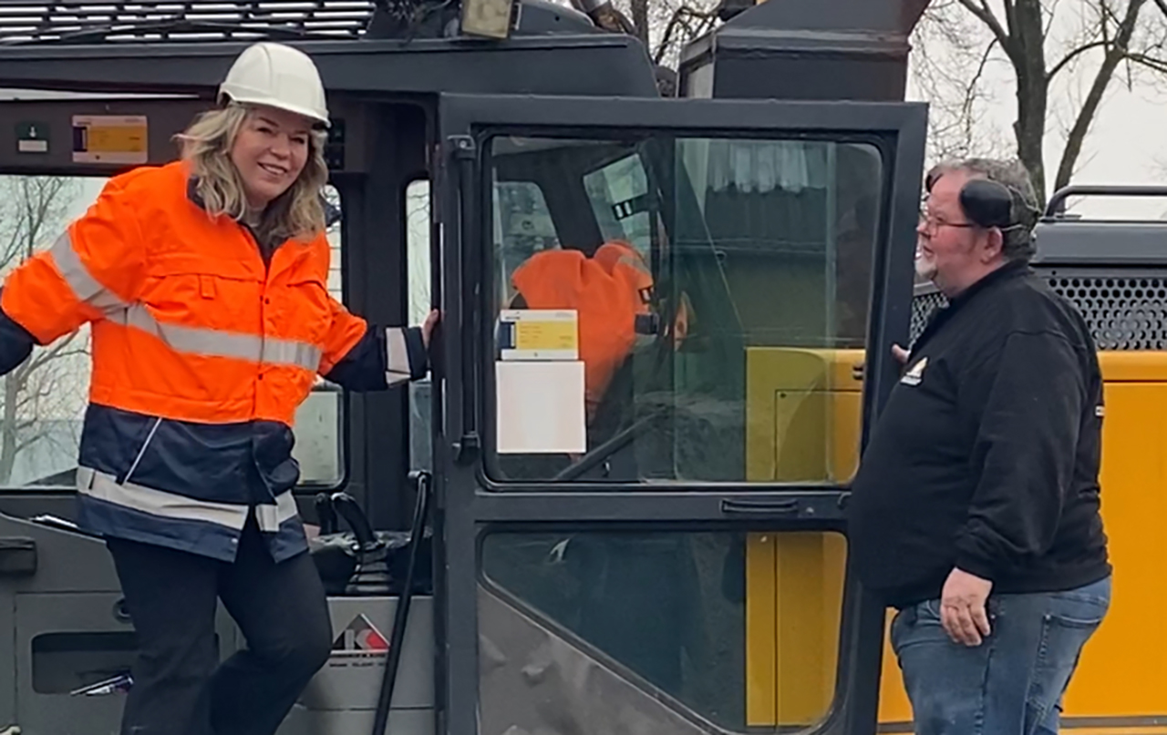 Eerste paal voor nieuwbouw aan Nijverheidsweg - Nieuwe Meerbode