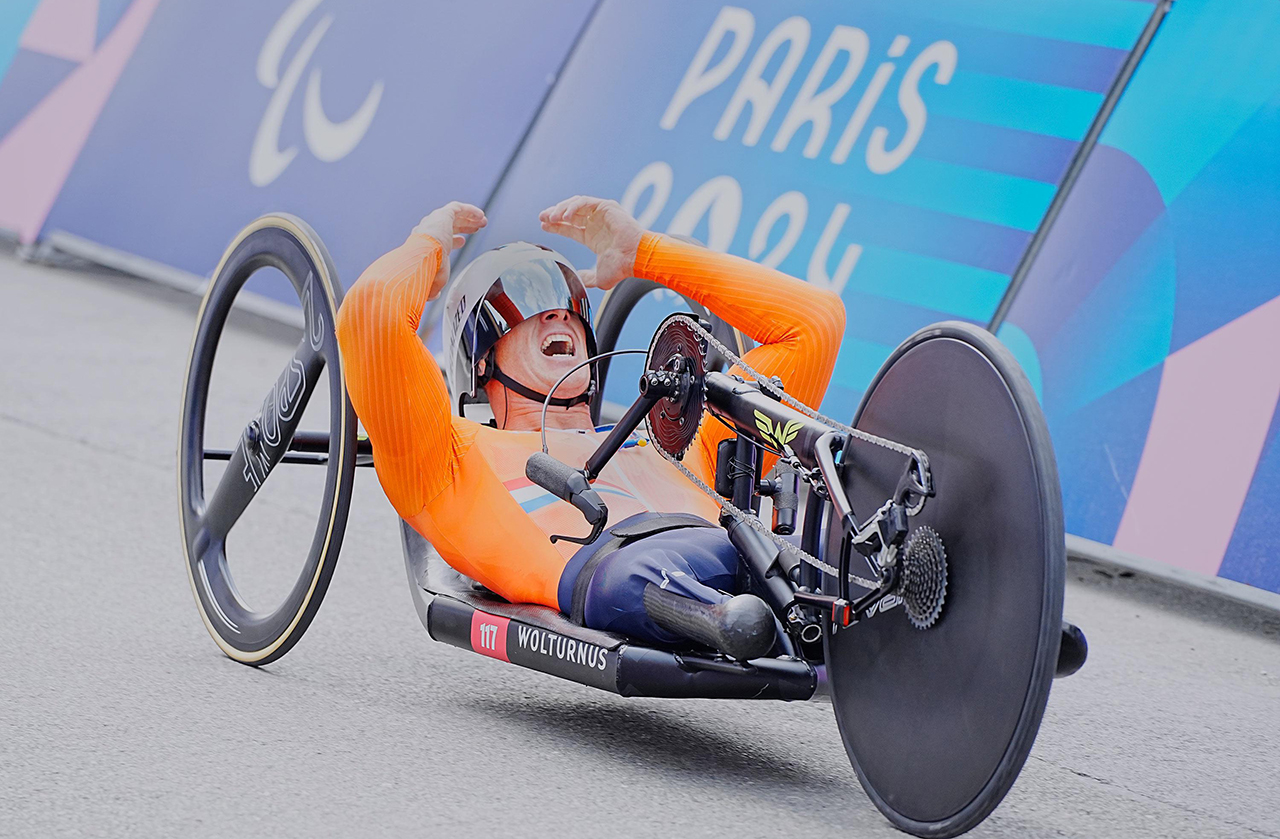 Para-atleet Jetze Plat inspirerende gast in Dorpshuis De Quakel ...