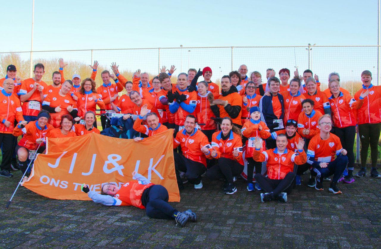 Loopgroep SamenFit straalt in stijlvolle kleding - Nieuwe Meerbode