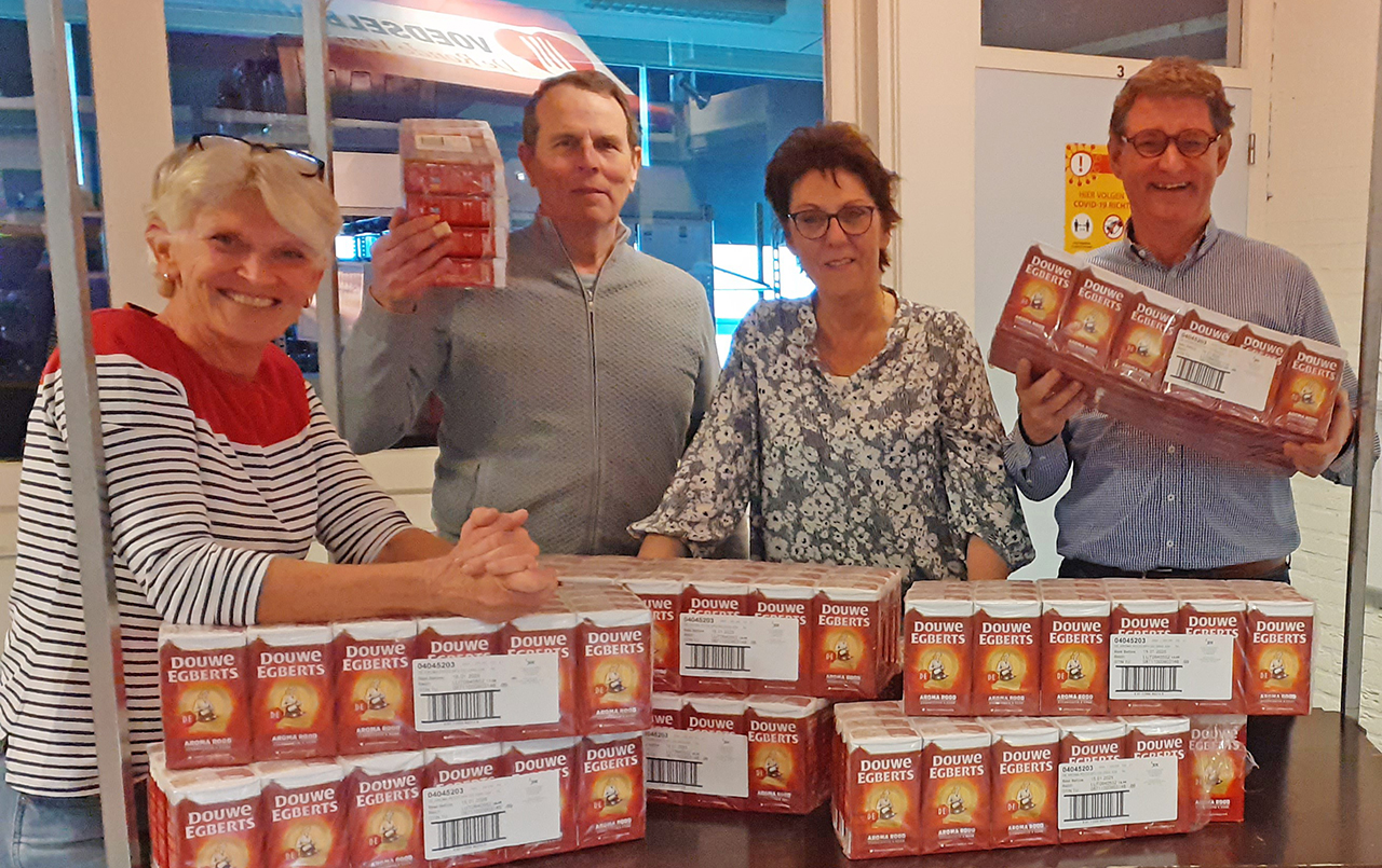 1208 pakken koffie voor de Voedselbank - Nieuwe Meerbode