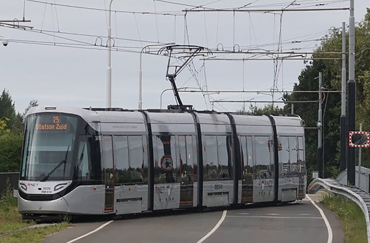 Luxus Tram 25 Mnchen Aktuell Bilder