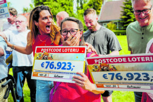 Buren Thijsselaan verdelen 1 miljoen bij Postcode Loterij - Nieuwe Meerbode