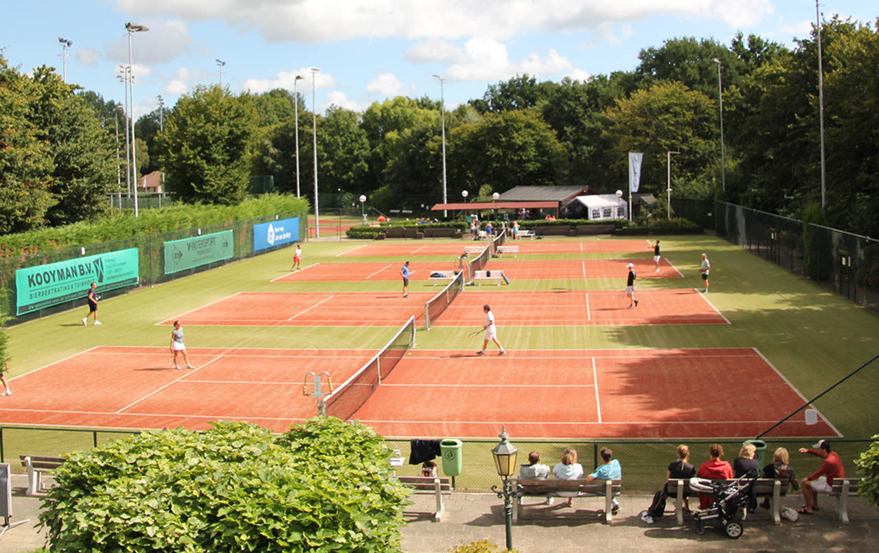 Qui Vive organiseert Tennis Summer Kamp - Nieuwe Meerbode