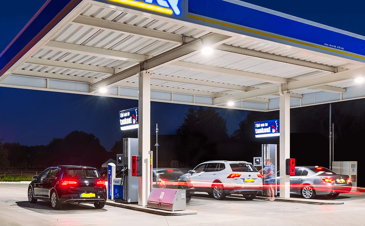 Na 77 jaar: BP-tankstation in De Kwakel wordt TinQ - Nieuwe Meerbode
