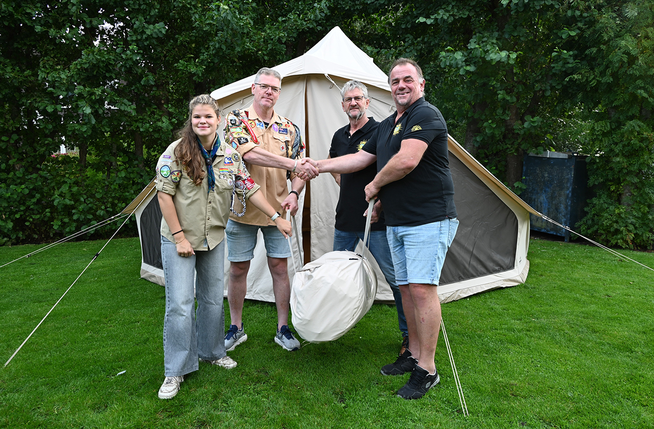 Scouting krijgt nieuwe tenten - Nieuwe Meerbode