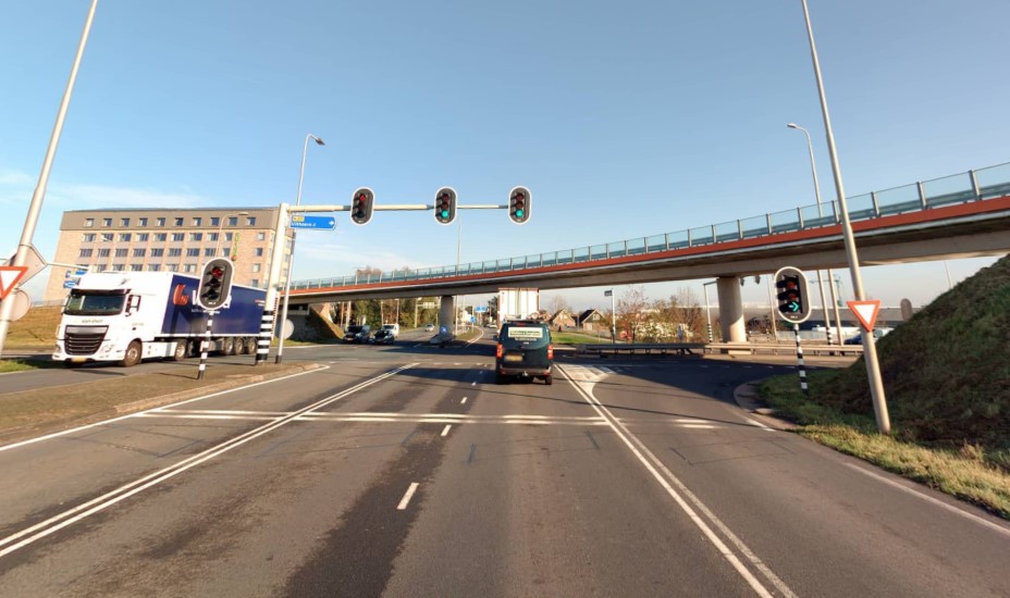 Kruising Legmeerdijk dicht voor nieuw asfalt - Nieuwe Meerbode