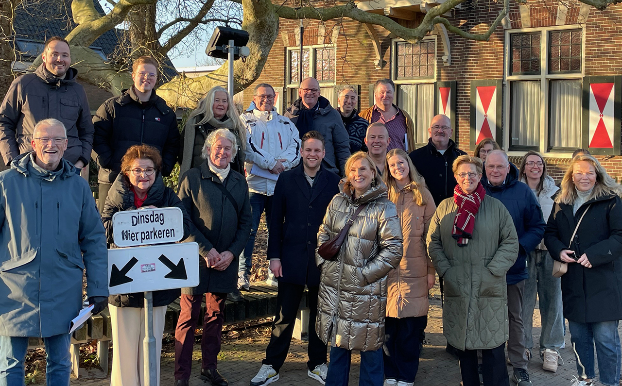 Politiek rondje door historisch dorpshart Wilnis - Nieuwe Meerbode